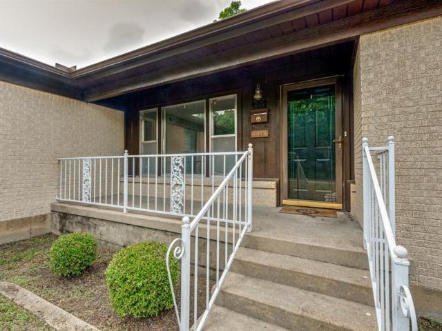 5404 Fossil Drive