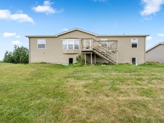 5404 Rush Point Dr, Rush City, MN 55069