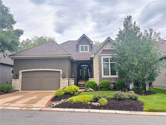 5404 W 124th Ter, Leawood, KS 66209