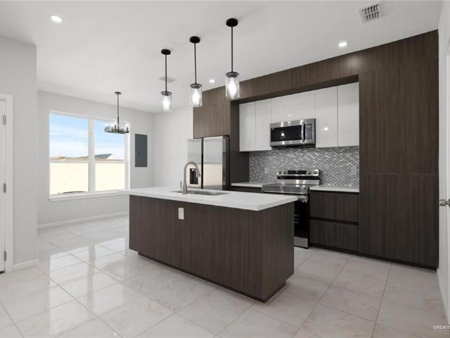 5405 N Crown Point