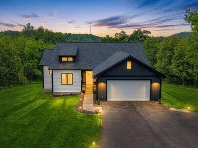 5405 Crescent Blvd, Roanoke, VA 24018