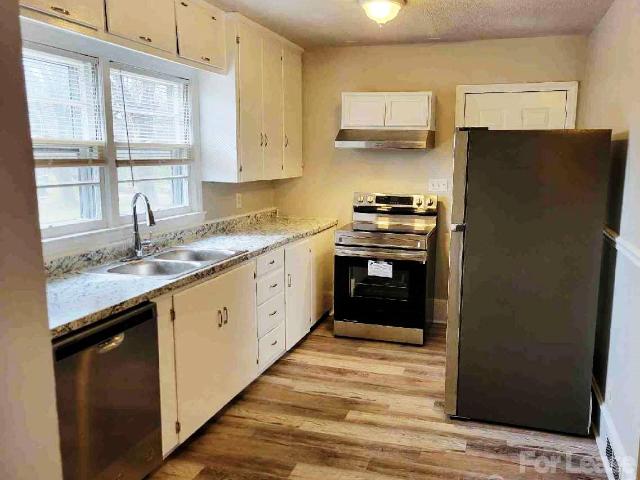 5405 Hilltop Circle