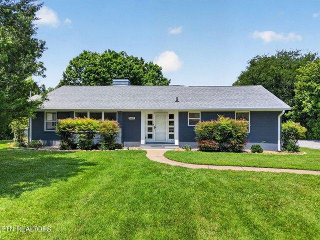 5405 Holston Dr, Knoxville, TN 37914