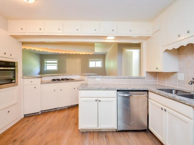 5405 Southlea St, Houston, TX 77033 | MLS #69290 | Compass