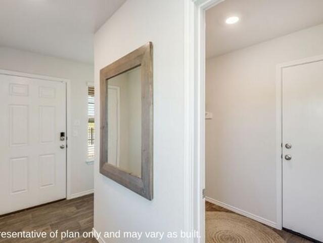 5405 Totem Bluff