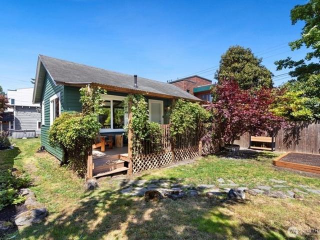 5405 25th Ave SW, Seattle, WA 98106