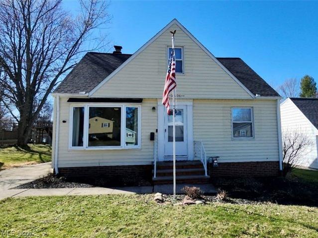 5406 Karen Isle Dr, Willoughby, OH 44094