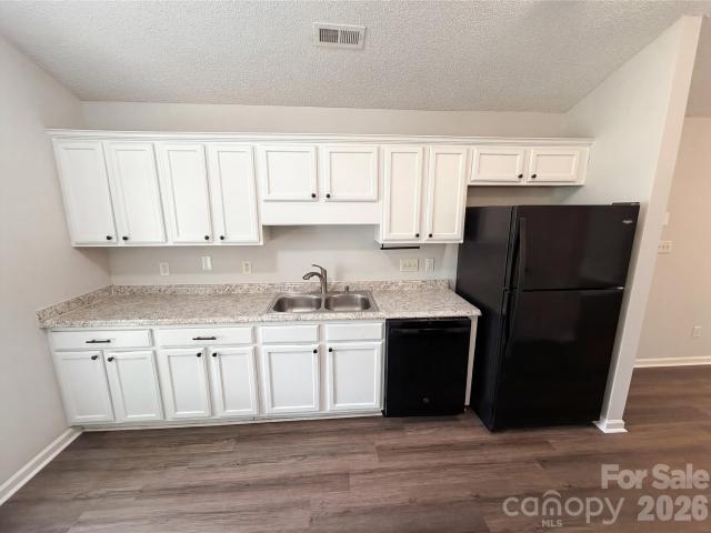5406 Starflower Dr, Charlotte, NC 28215 | MLS #4368