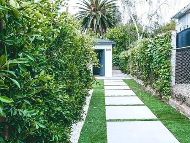 5406 Tampa Ave, Tarzana, CA 91356