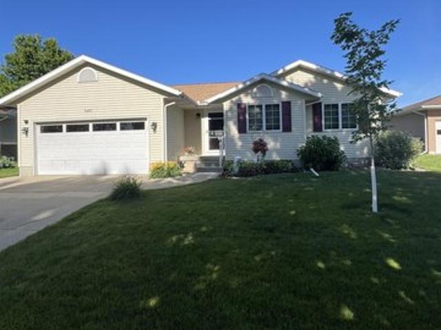 5407 Marius Dr, Cedar Falls, IA 50613