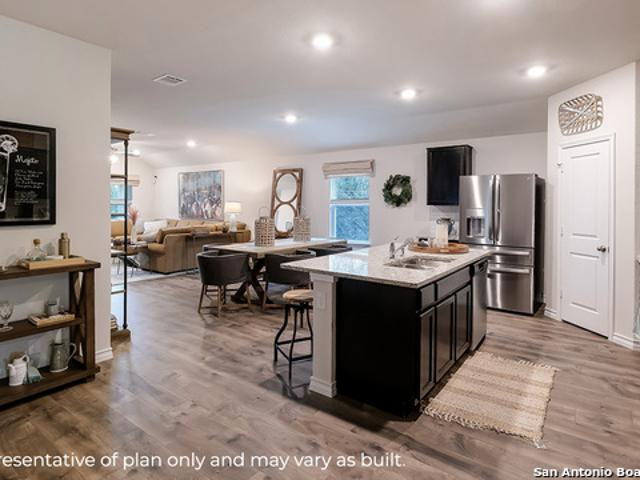 5407 Chase Falls
