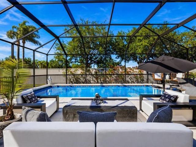 5407 Title Row Dr, Bradenton, FL 34210