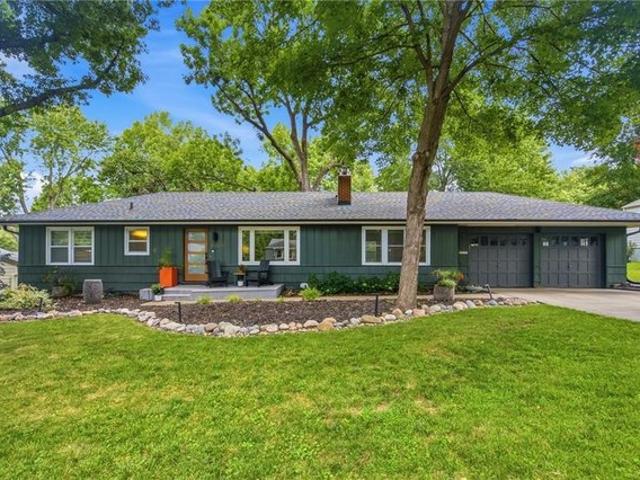 5408 W 65th Pl, Prairie Village, KS 66202