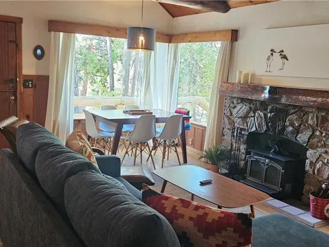 54095 S Circle Dr, Idyllwild, CA 92549 | MLS #DW24146