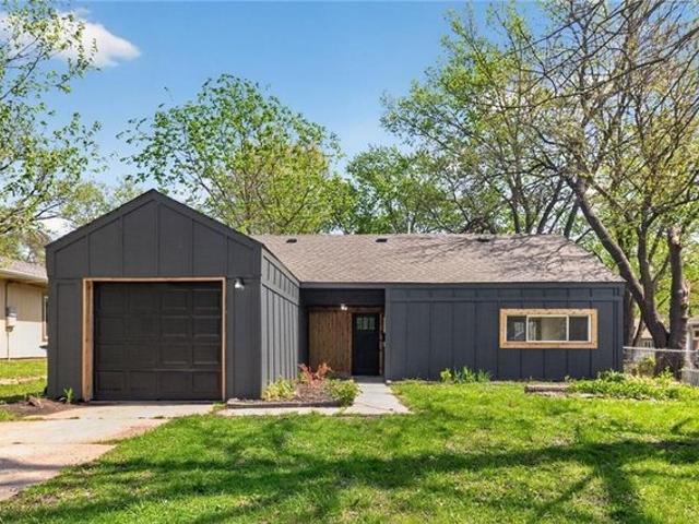 5409 Maple St, Mission, KS 66202