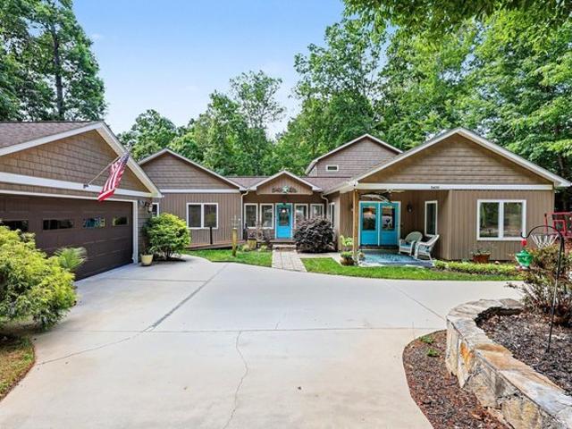 5409 Dobson Rd, Greensboro, NC 27410