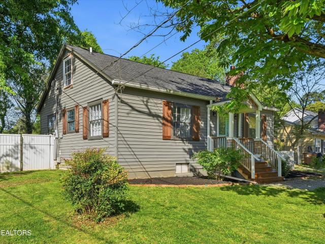 5409 Weston Rd