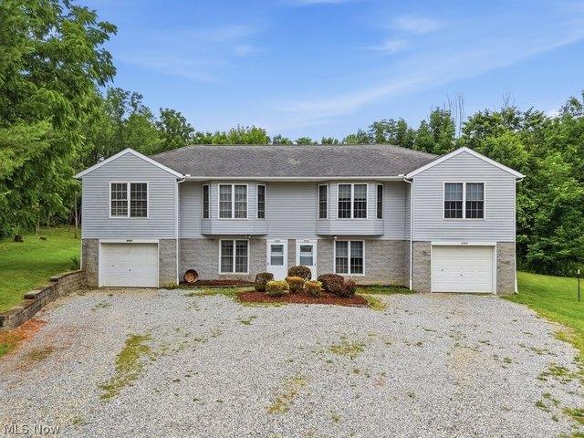 5400 and 5402 Paddy Ct, New Franklin, OH 44203