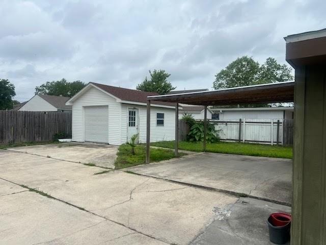 5400 Chatham Dr, New Orleans, LA 70122