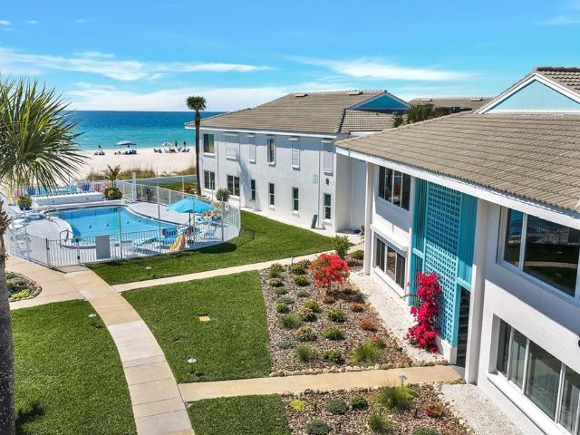 5400 Gulf Dr, Unit 32, Holmes Beach, FL 34217 | MLS #N6143 | Compass