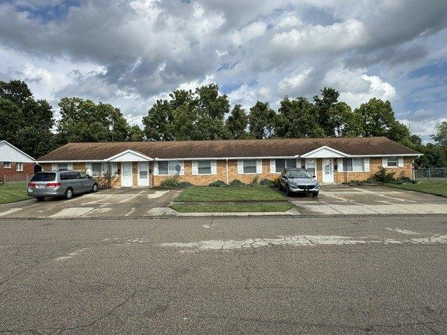 5400 Lofino Ct, Huber Heights, OH 45424