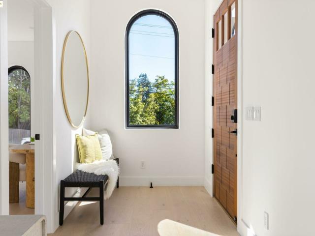 5400 Proctor Ave, Oakland, US, CA