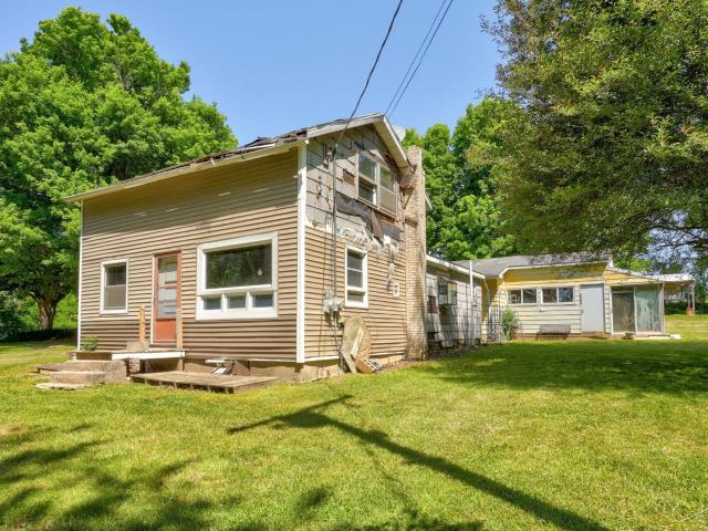 5400 Sister Lake Road