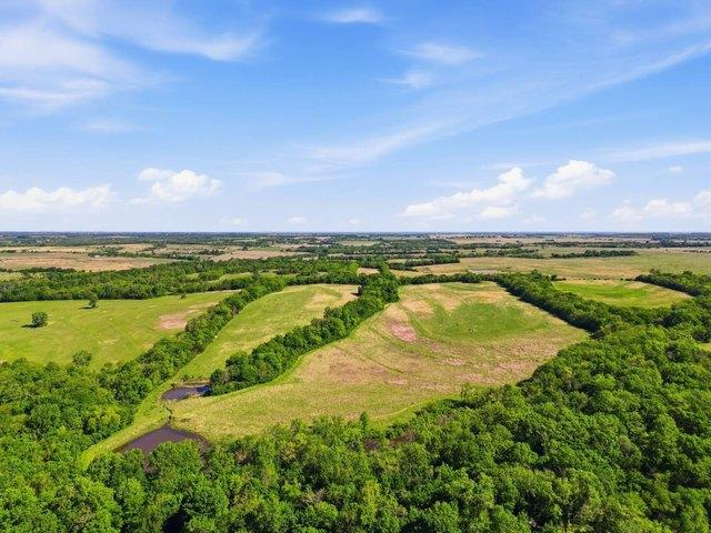5400 W 165th, Burlingame, KS 66413