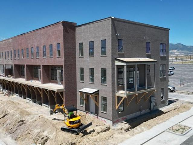 5400 W Center Field Dr S Unit 107, South Jordan, UT 84009