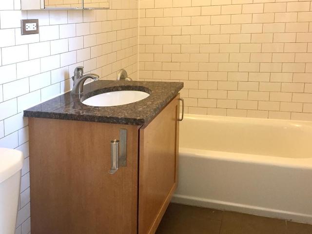 5400 5406 S. Maryland Avenue 2 Bedroom Apartment for Rent at 5400 S Maryland Ave, Chicago, IL 60615 Hyde Park
