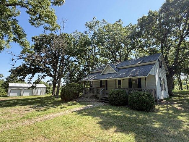 5401 Dandelion Rd, Hartville, MO 65667