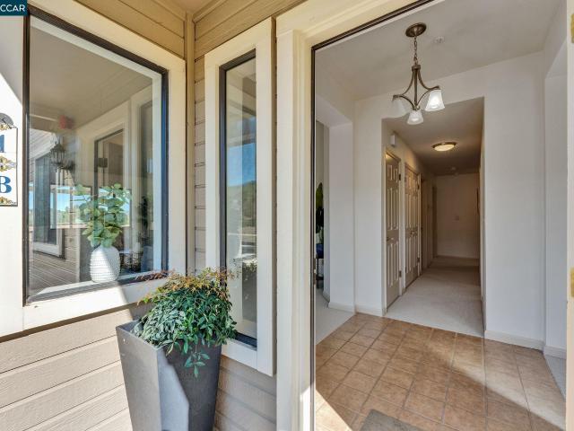 5401 Terra Granada Dr, Unit 1B, Walnut Creek, CA 94595 | MLS #41121 | Compass