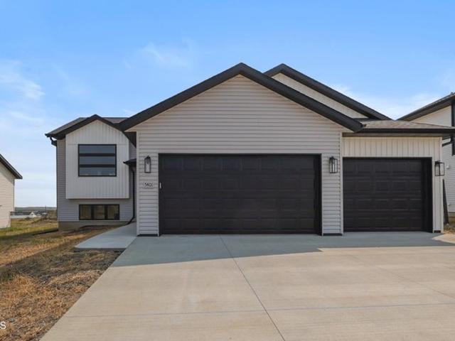 5401 Welder Ave, Bismarck, ND 58503