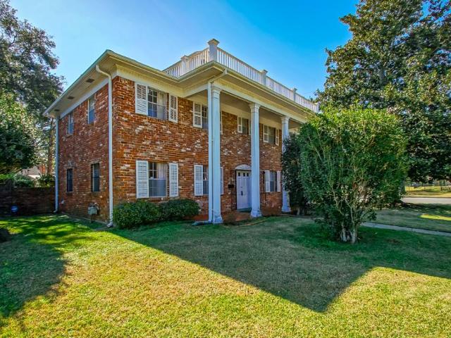 5401 Wimbledon Court