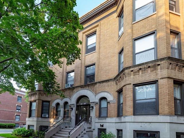 5401 5403 S. Woodlawn Avenue 4 Bedroom Apartment for Rent at 5401 S Woodlawn Ave, Chicago, IL 60615 Hyde Park