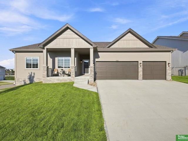 5402 N 180th Ave, Elkhorn, NE 68022