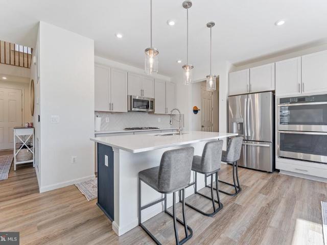 5402 redgum ln