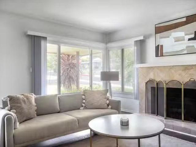 5402 W 57th St, Baldwin Hills 2 Bedroom 2 Bath