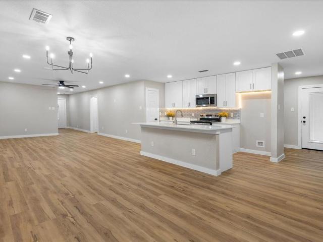 5403 Mona Lane
