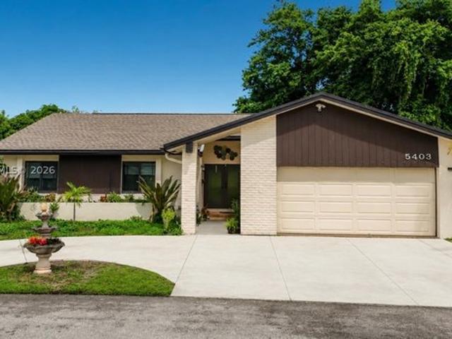 5403 Bayberry Ln, Tamarac, FL 33319