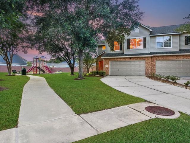 5403 Canyon Hollow Dr, Houston, TX 77084