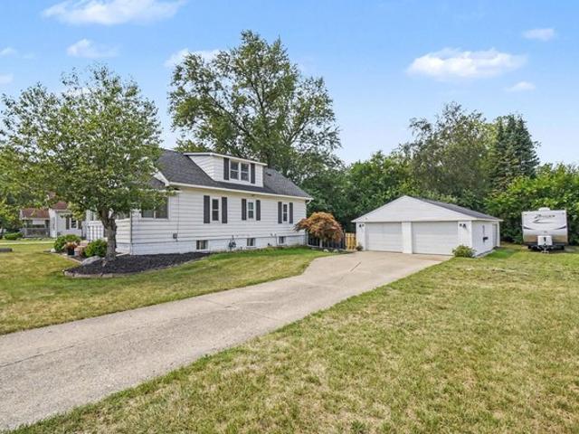 5403 36th Ave SW, Hudsonville, MI 49426