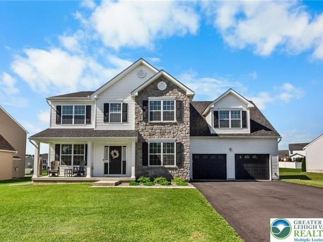 540 Chief Tatamy St, Tatamy, PA 18045