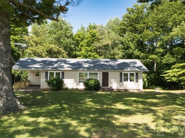540 Crutchfield Rd, Union Mills, NC 28167
