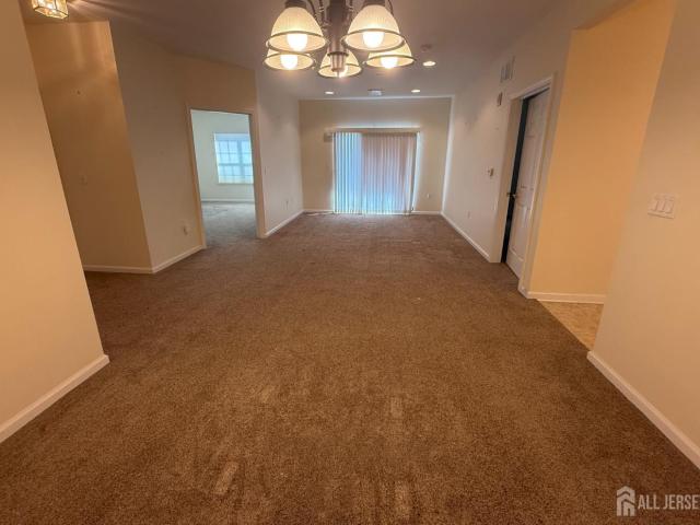 540 Cranbury Road 323