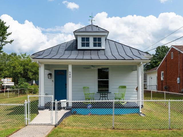 540 bath ave n