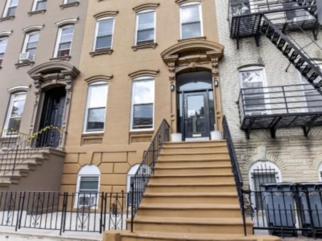540 Bramhall Ave