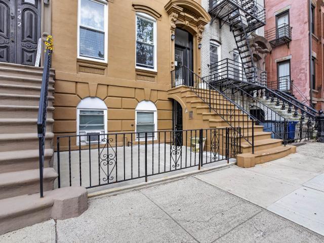 540 Bramhall Ave