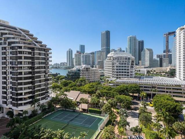 540 Brickell Key Dr #1411, Miami, FL 33131