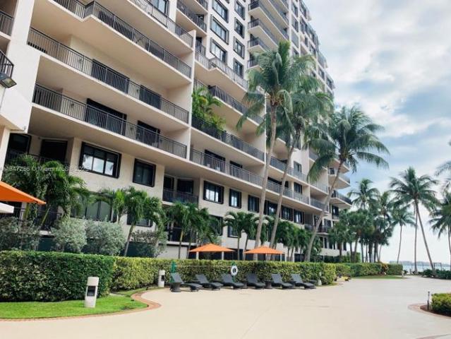 540 Brickell Key Dr #1528, Miami, FL 33131